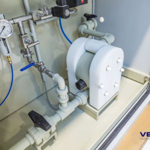 IBC decanting systems